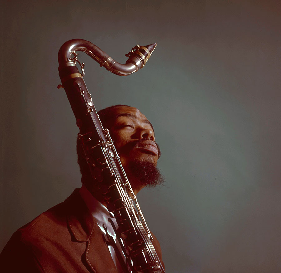 Eric Dolphy : Un Prophète Musical – Couleurs JAZZ